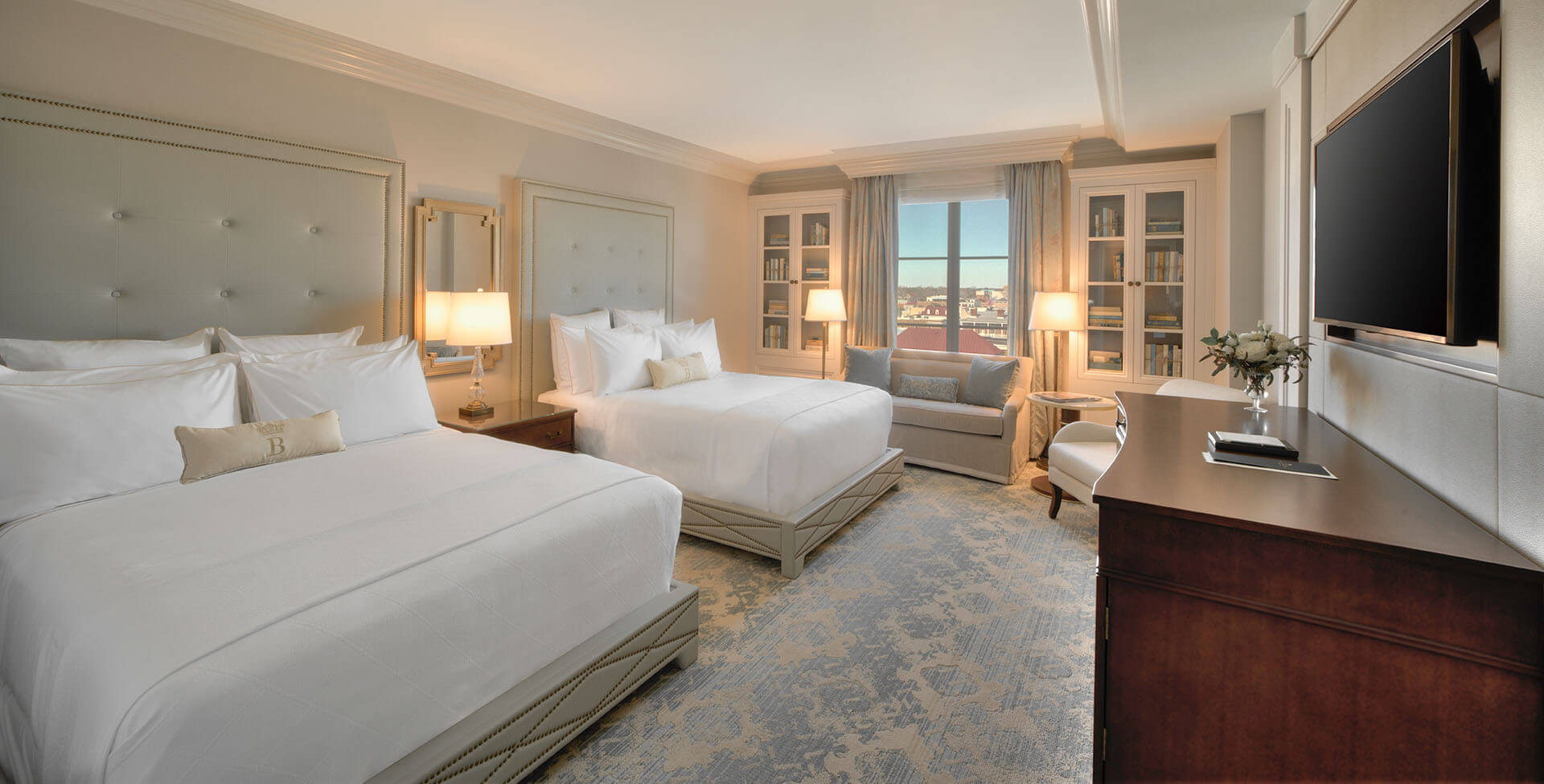 Hotel Rooms at Hotel Bennett - Deluxe Double Queen and King ...